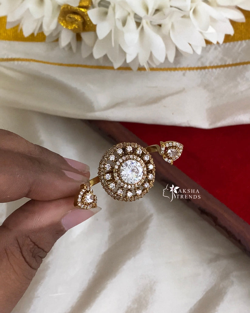 Royal diamond finger rings -white – Aksha Trends
