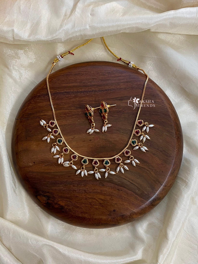 Invisible chain with kemp pearls – Aksha Trends